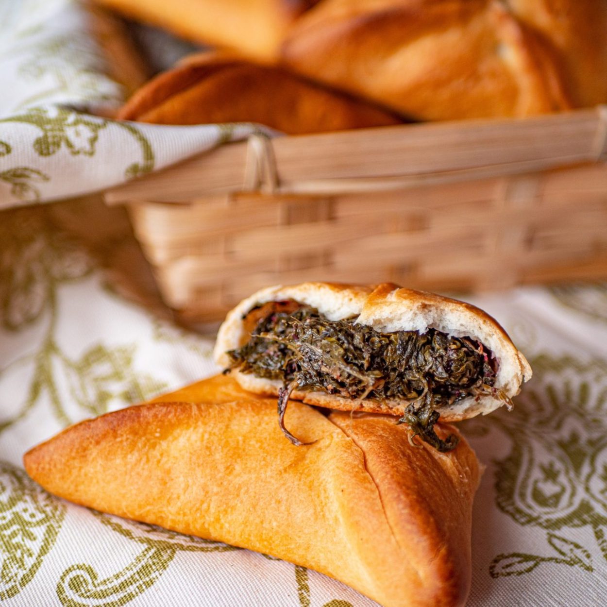 Fatayer sabanekh - DUMPLINGS & MORE