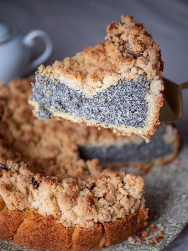 Mohnkuchen mit Streusel - DUMPLINGS & MORE