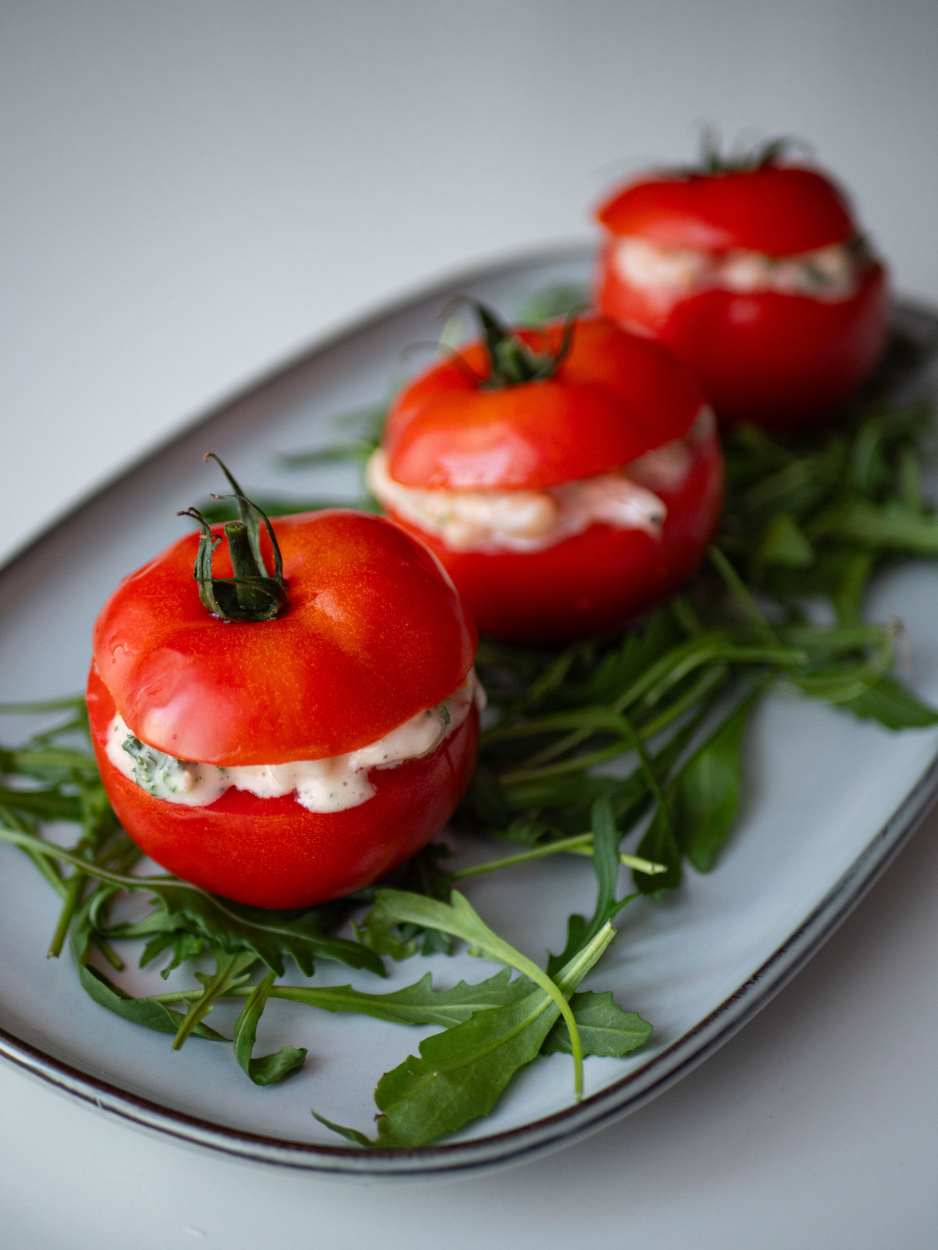Les tomates aux crevettes, l'incontournable entrée belge - DUMPLINGS & MORE